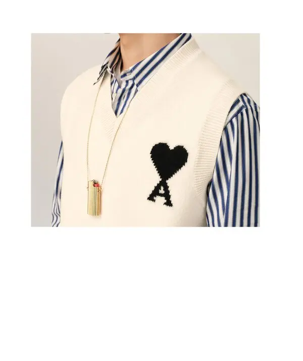 AMI Paris De Coeur V-neck Sweater Vest - Off-white/black