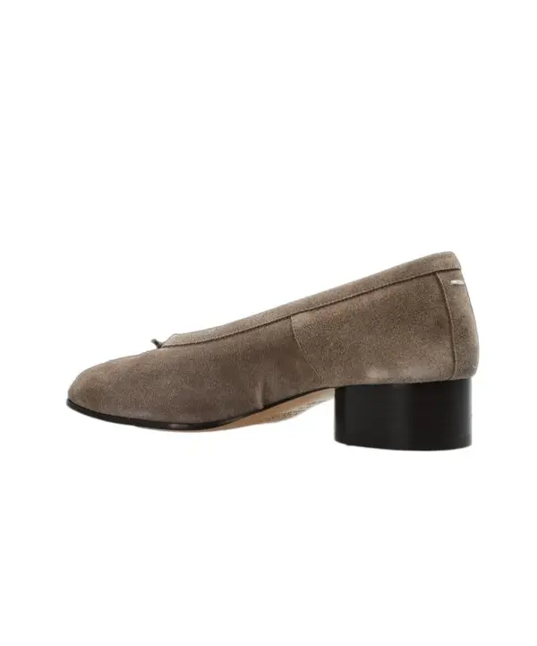 MAISON MARGIELA Tabi Low-heeled Shoes