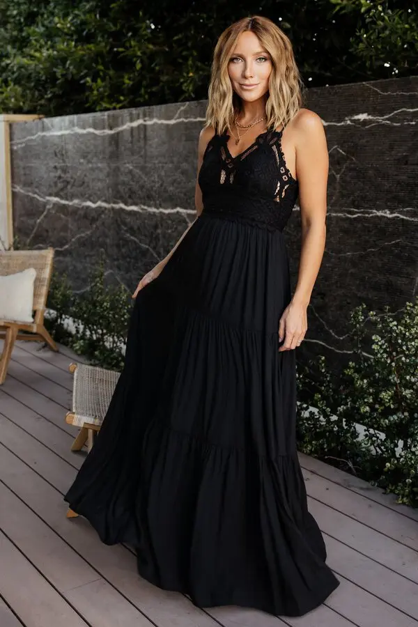 FLYING TOMATO Lace Bodice Tiered Maxi Dress - Black