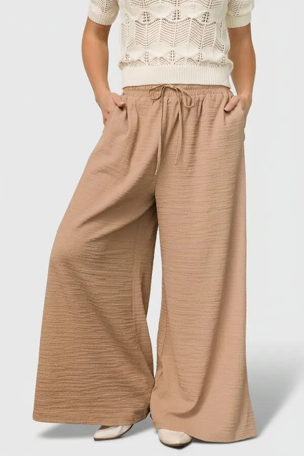 IN FEBRUARY Florence Textured Pants