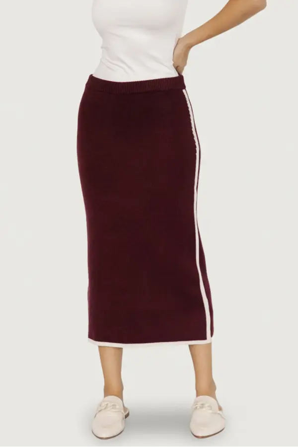 IN FEBRUARY Ava Knit Midi Skirt - Wine
