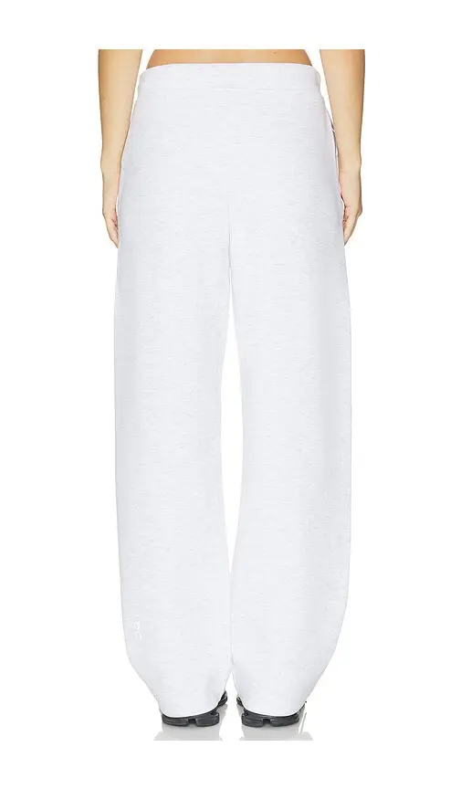 On Focus Tech Sweatpants In Green