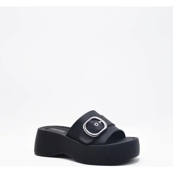 KNEETOES Bexley Platform Slip-ons With Buckle Detail - Black