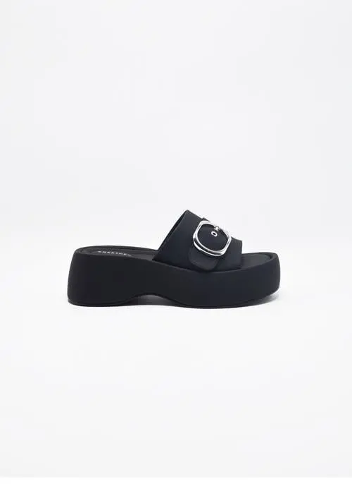 KNEETOES Bexley Platform Slip-ons With Buckle Detail - Black