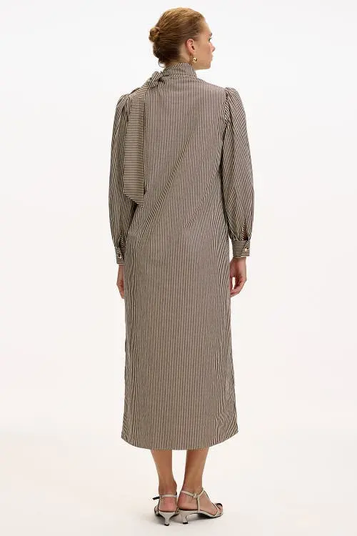 EXQUISE Kaitlin Midi Dress