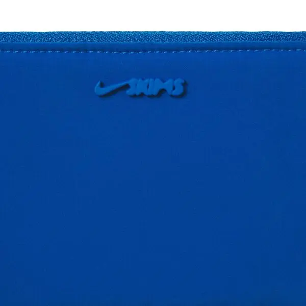 SKIMS Clippable Pouch | Blue | Nike Accessories