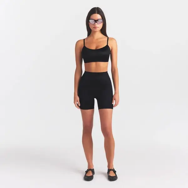 SKIMS Bonded Waist 5" Biker Short | Black | | Nike Satin Shine - Obsidian