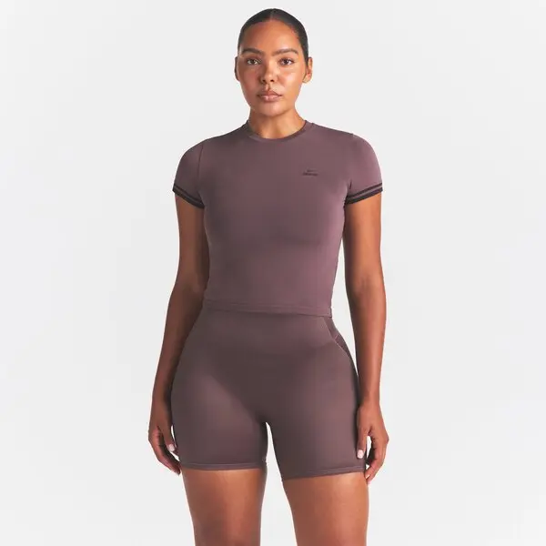 SKIMS Bonded Waist 5" Biker Short | Medium Neutral | | Nike Satin Shine - Resin