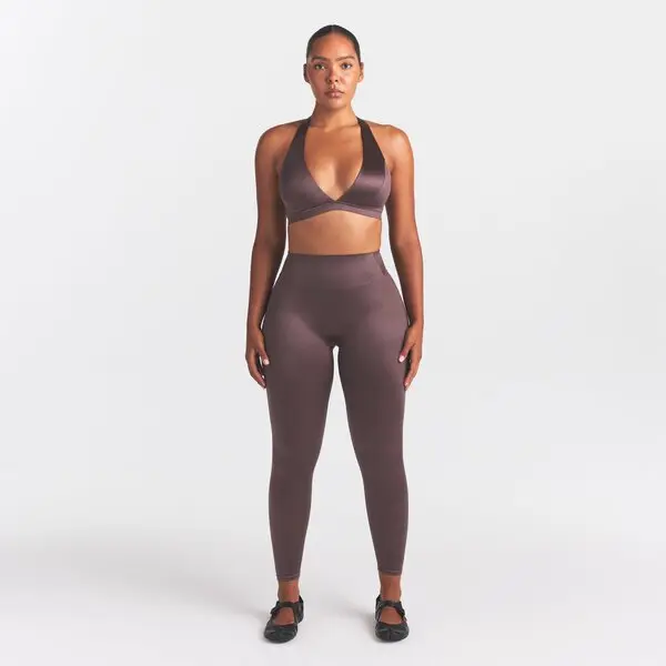 SKIMS Bonded Waist 26" Legging | | Nike Satin Shine - Resin