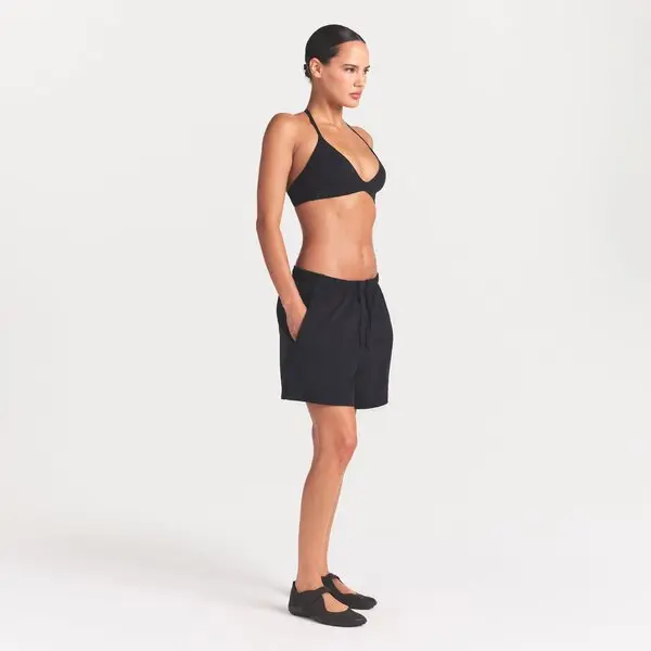 SKIMS 5" Track Short - Obsidian