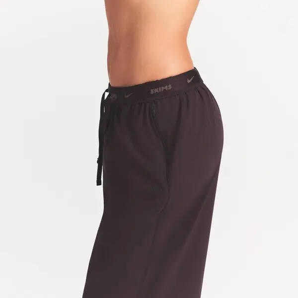 SKIMS Oversized Stretch Nylon Pants - Dark Roast