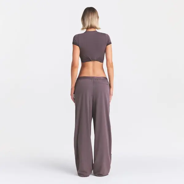 SKIMS Oversized Pants | Deep Neutral | | Nike Stretch Nylon