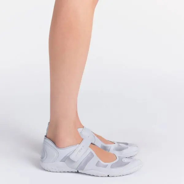 SKIMS Rift Satin | Grey | | Nike Footwear