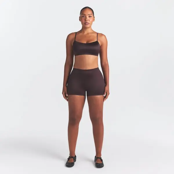 SKIMS Drawcord 2" Short | Deep Neutral | | Nike Satin Shine - Phoenix