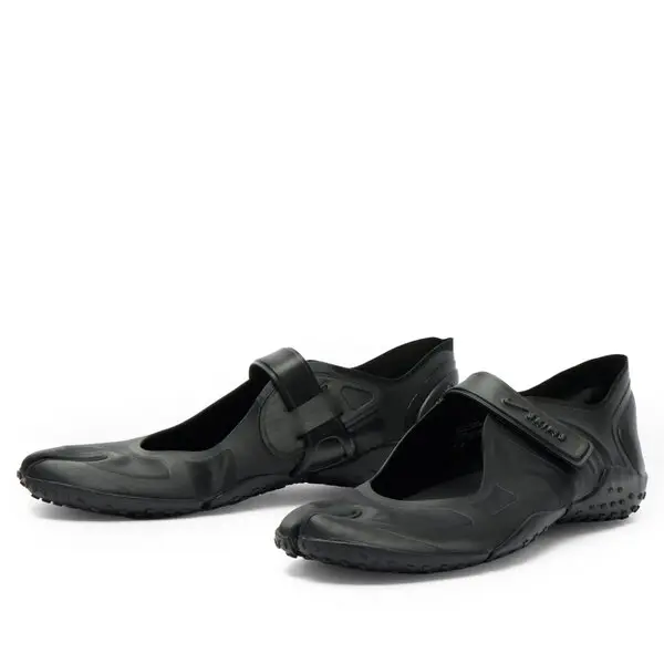 Nike X Skims Satin Rift Sneaker