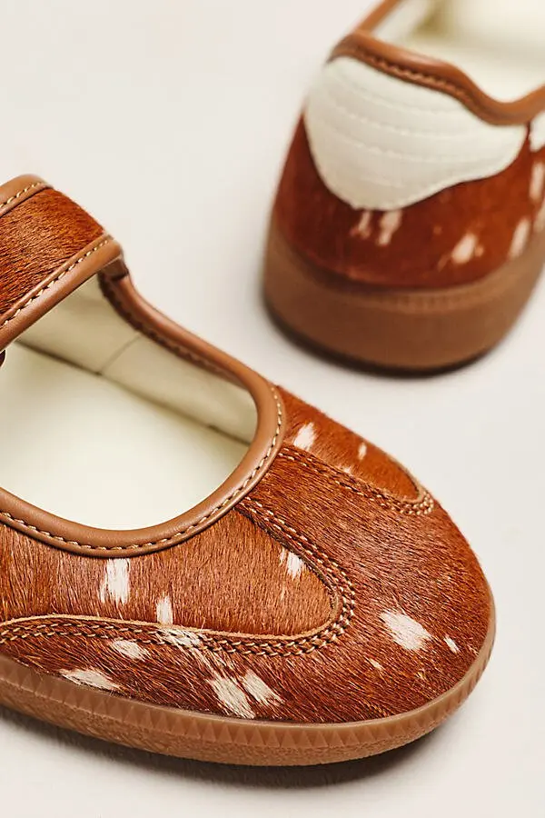 BACK 70 Aya Animal Mary Jane Sneakers