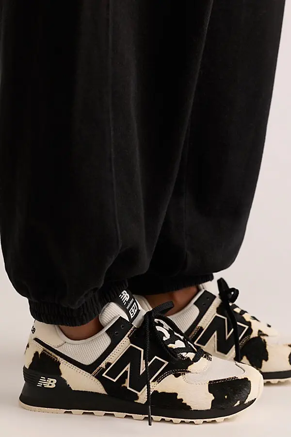 NEW BALANCE Animal-print 574 Sneakers - Black/linen