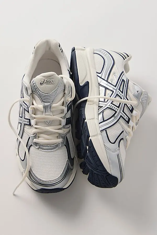 Asics Gel-stratus Mc Lace-up Sneakers - Cream/pure Silver
