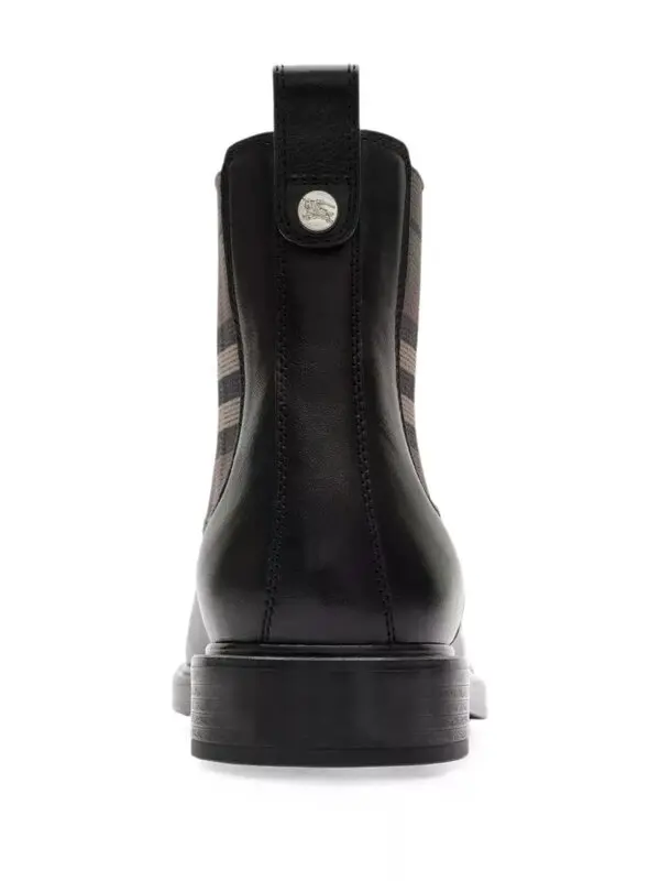 Burberry Pembroke