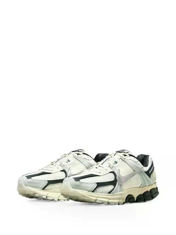 Nike Zoom Vomero 5 Sneakers - Neutrals
