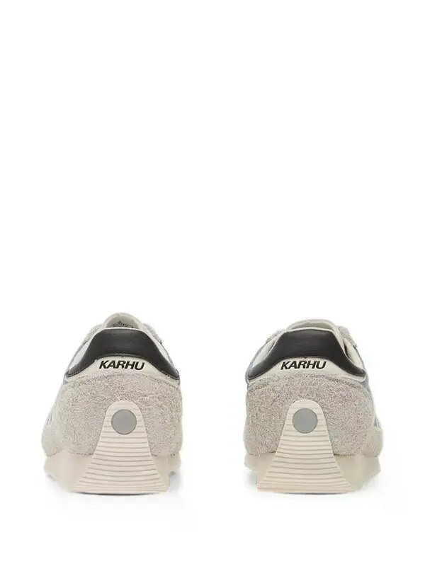 KARHU Mestari 76 Sneakers