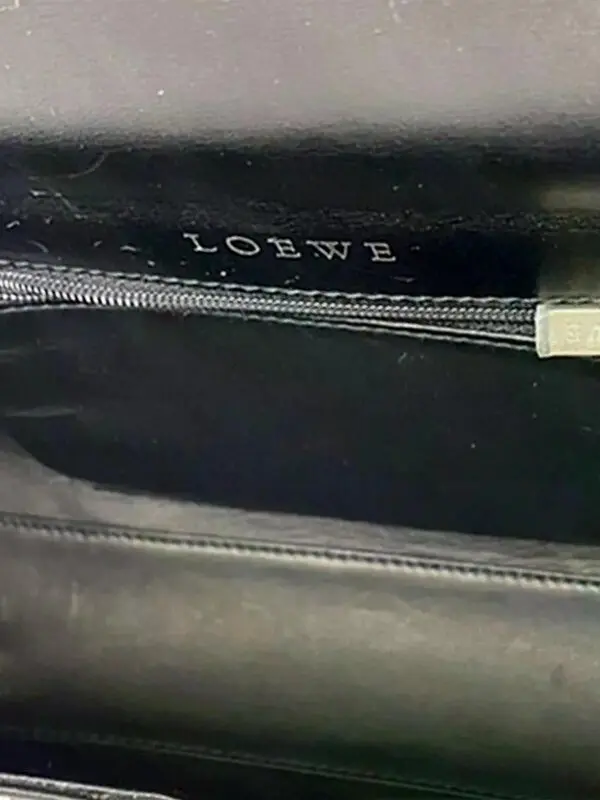 Loewe 2010-2026 Leather Handbag