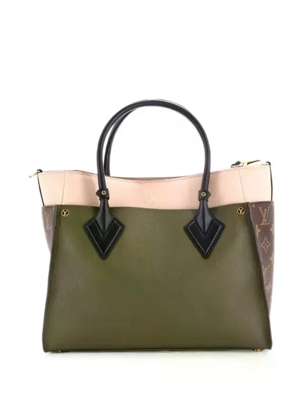 LOUIS VUITTON On My Side Leather With Monogram Canvas Mm Tote Bag