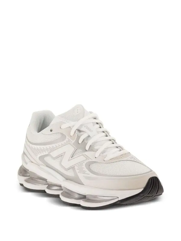 NEW BALANCE 2000 Sneakers