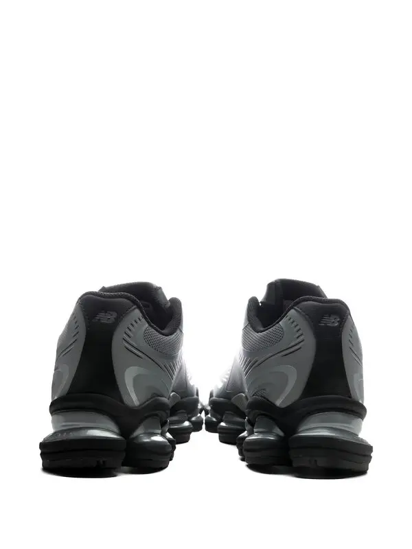 NEW BALANCE U2000 Sneakers