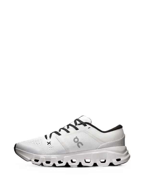 On X 5 Sneakers