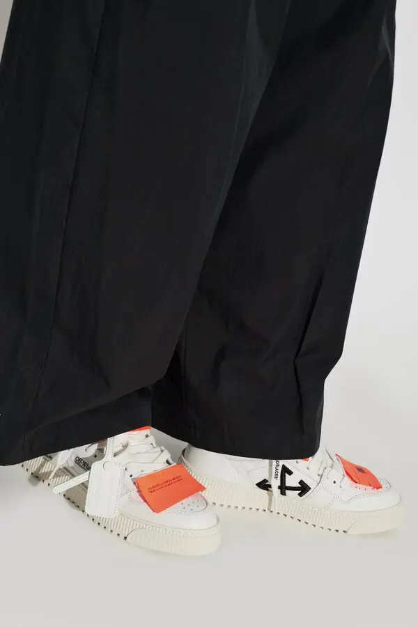 Off-White Court Low Top Sneakers