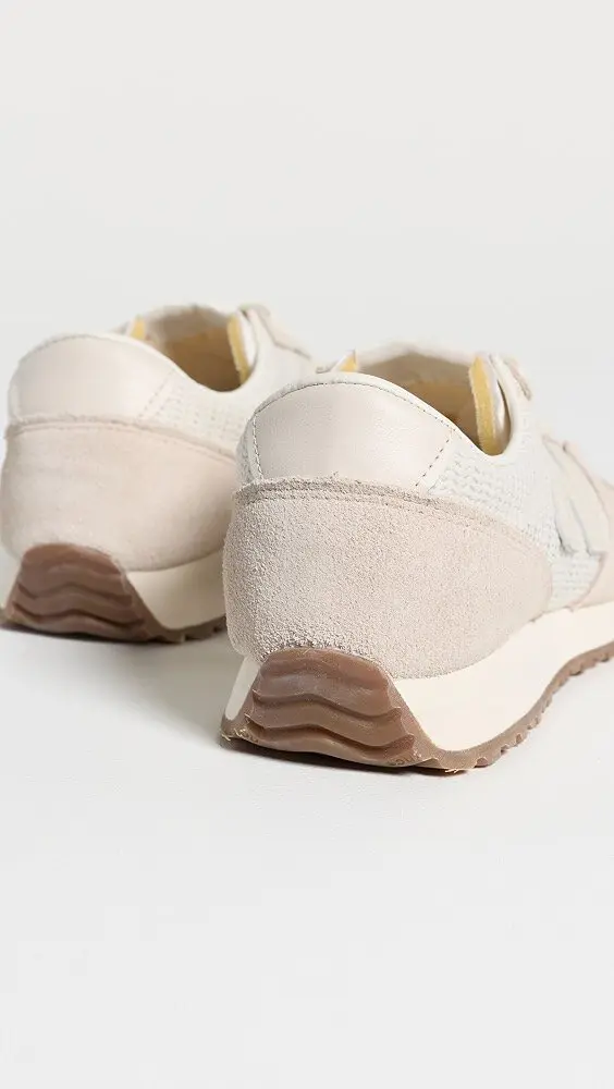 NEW BALANCE 471 Sneakers
