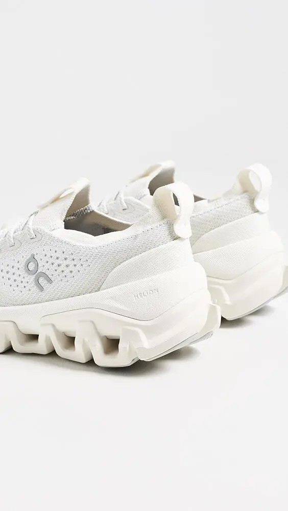 On Cloud X Tempo Sneakers