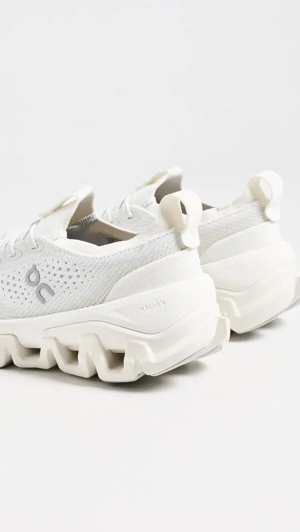 On X Tempo Sneakers - Ivory/ice