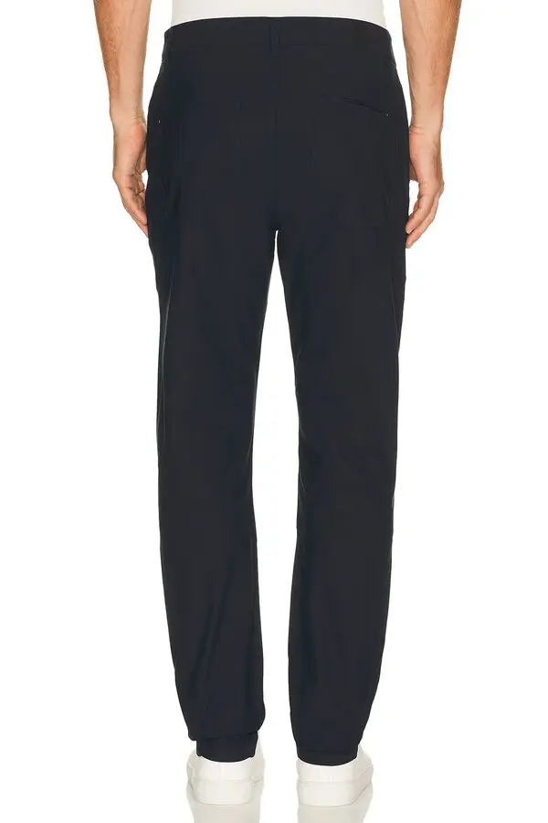 Vuori Meta Athletic Slim Fit Pant In Blue