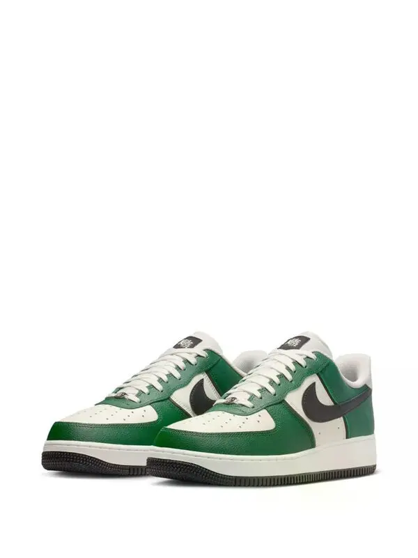 Nike Air Force 1 '07 Lv8 Sneakers