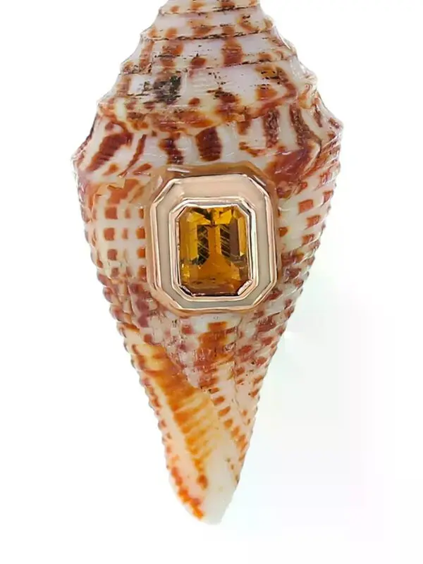 DEZSO Conus Shell And Scapolite Pendant