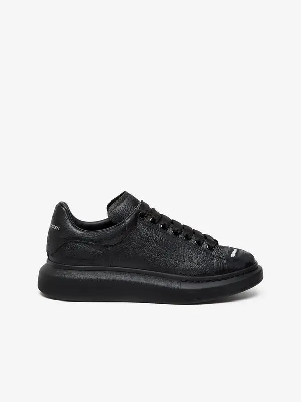 Alexander McQueen Oversized Sneaker In Grainy Leather - Black