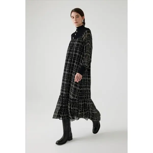 EXQUISE Aina Maxi Dress