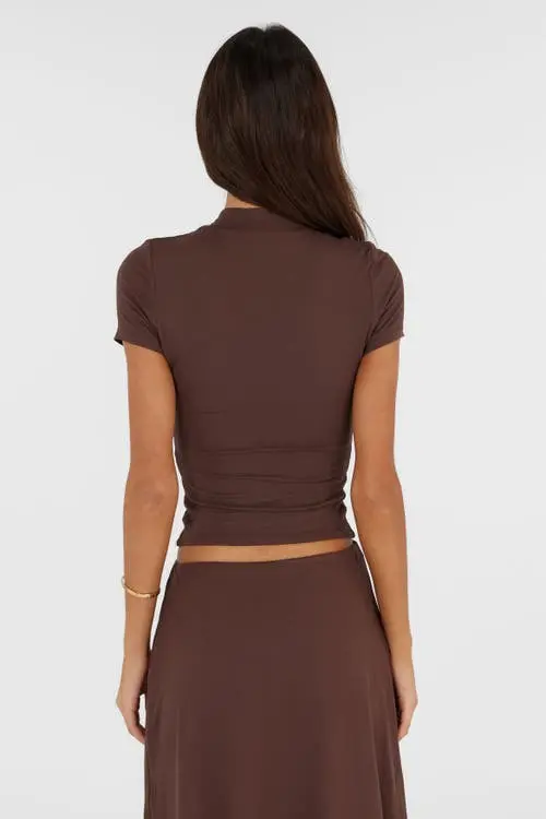 SASHA THERESE Madeleine Mock Neck T-shirt - Chocolate