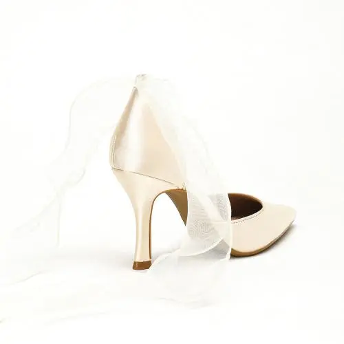 KNEETOES Deena Bridal Bow Heels