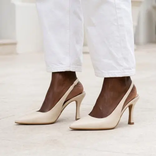KNEETOES Quinn Heels Pointed Toe Slingback Stiletto - Beige