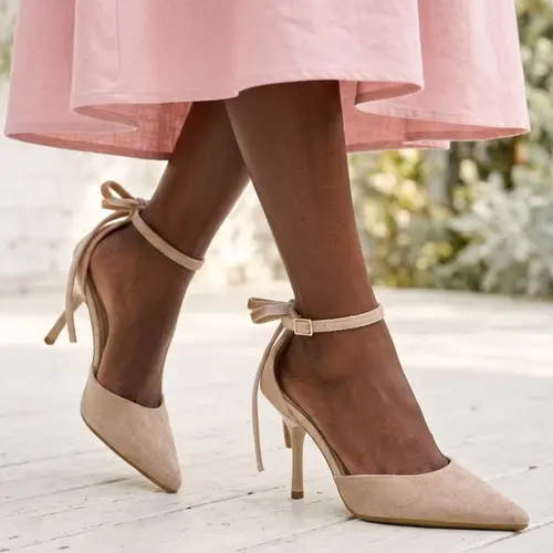 KNEETOES Soleia Heels - Beige