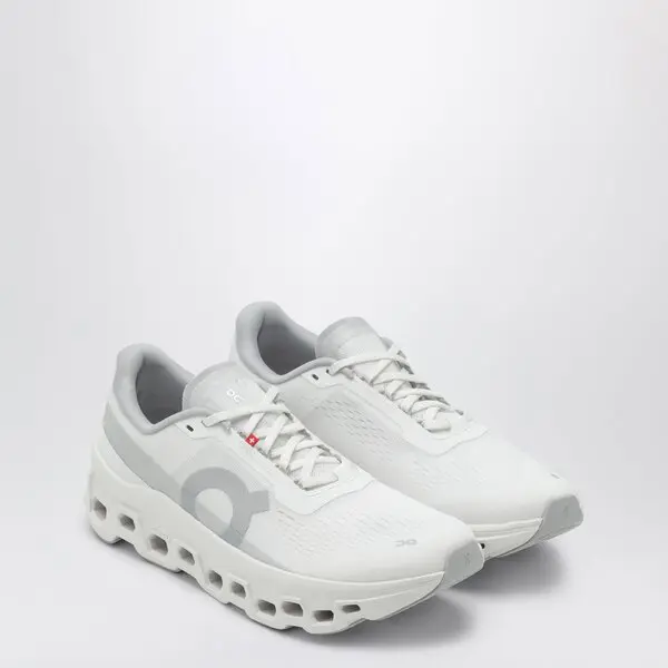 On Cloudmonster Sneakers