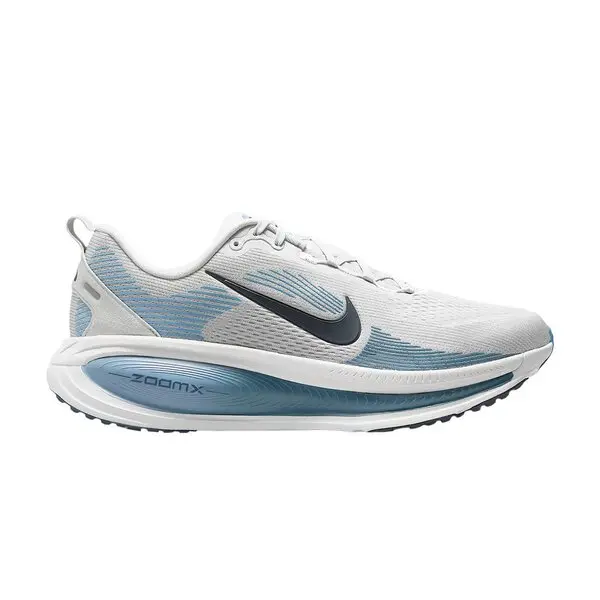 Nike Vomero 18 Athletic Sneakers