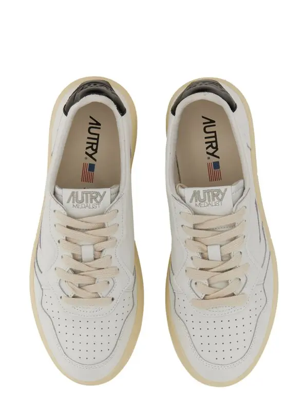 AUTRY Sneaker "medalist Low