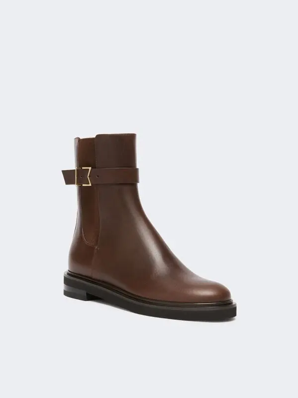 Max Mara Leather Chelsea Boots