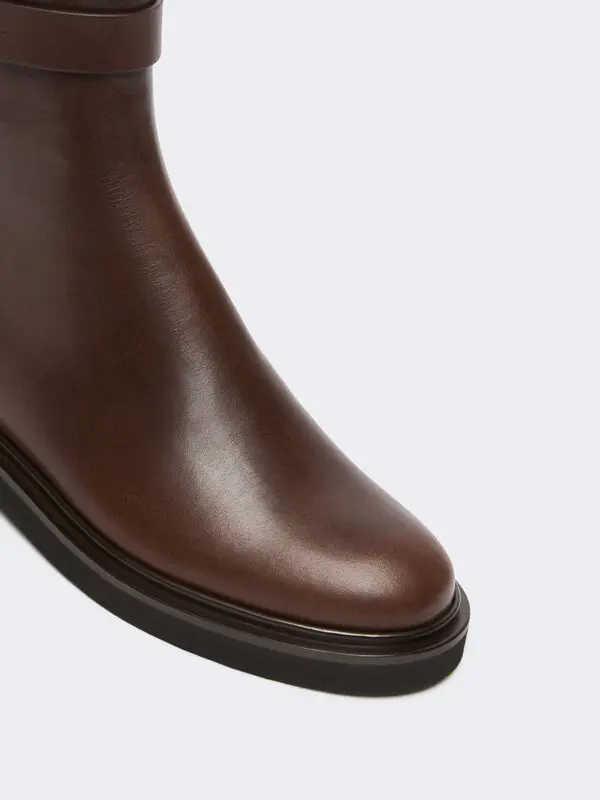 Max Mara Leather Chelsea Boots
