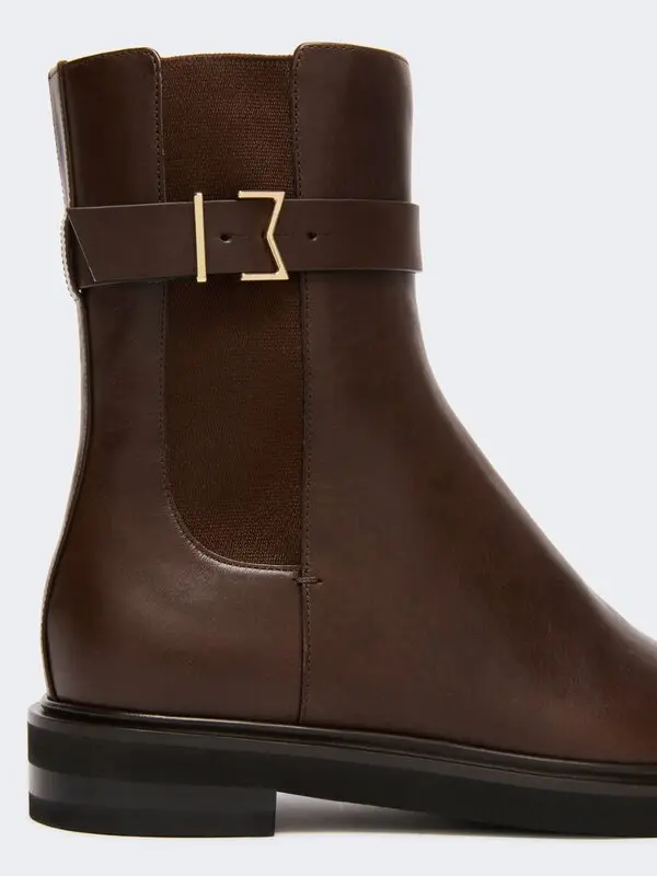 Max Mara Leather Chelsea Boots