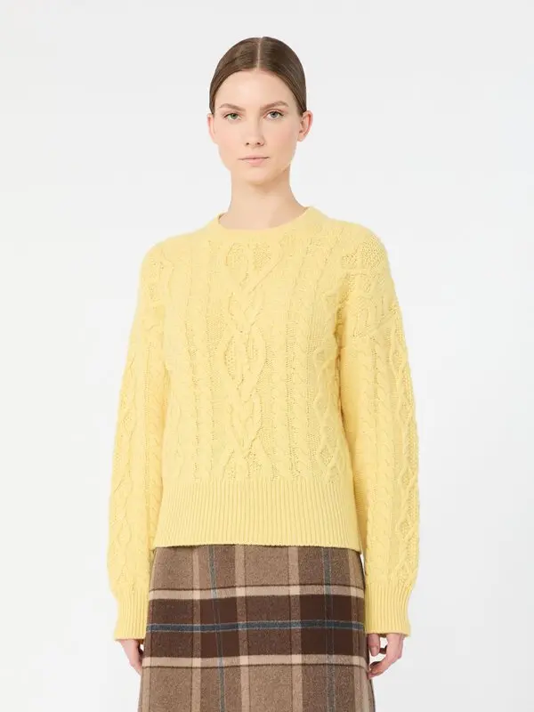 Max Mara Cable Knit Wool Yarn Jumper